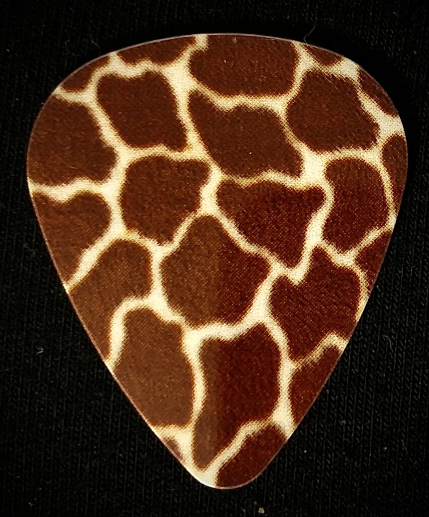 GIRAFFE Guitar Pick Giraffe Spots Animal Print - Pickbay
